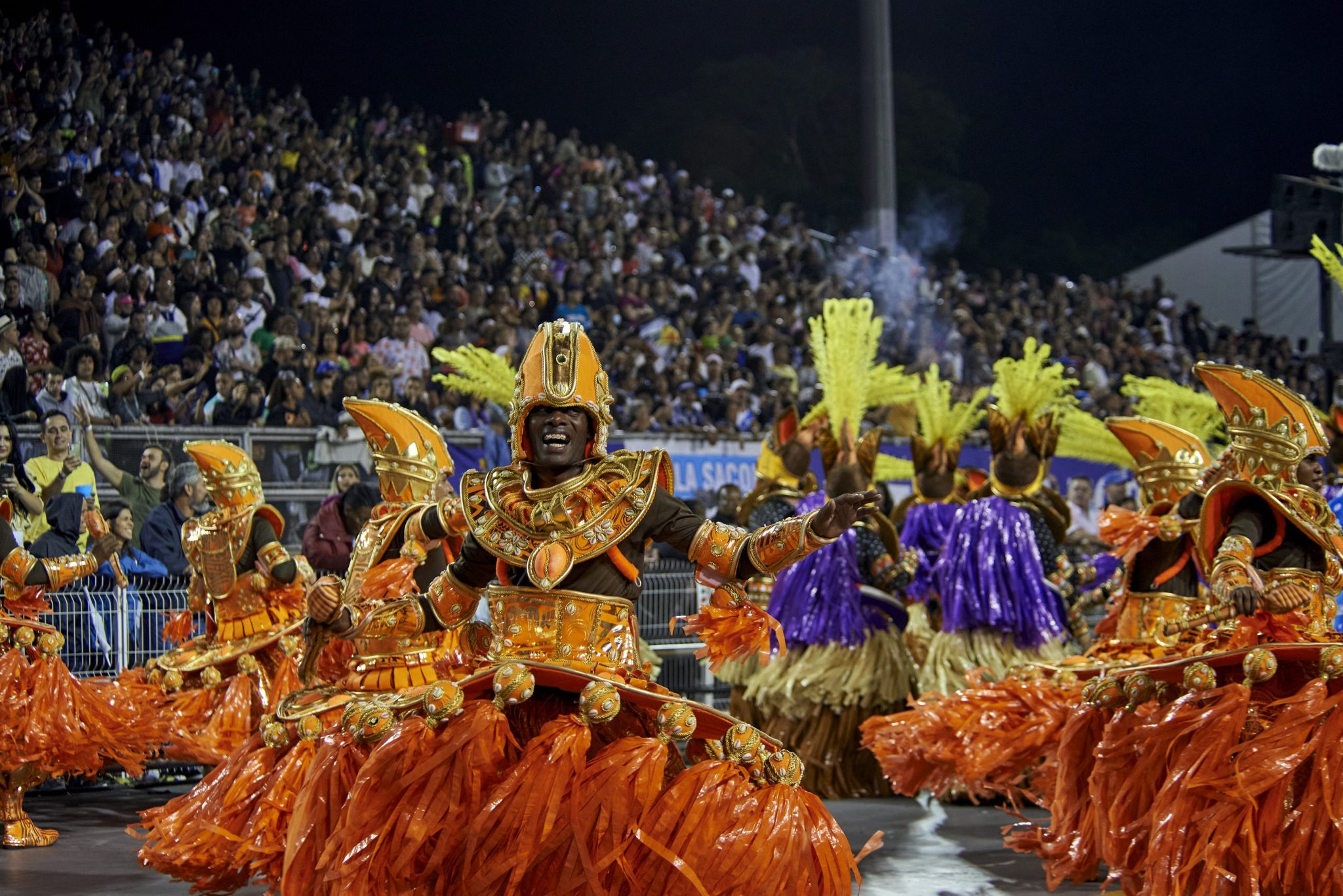 Il Carnevale di Rio torna dopo 2 anni di Covid: le foto dei ...