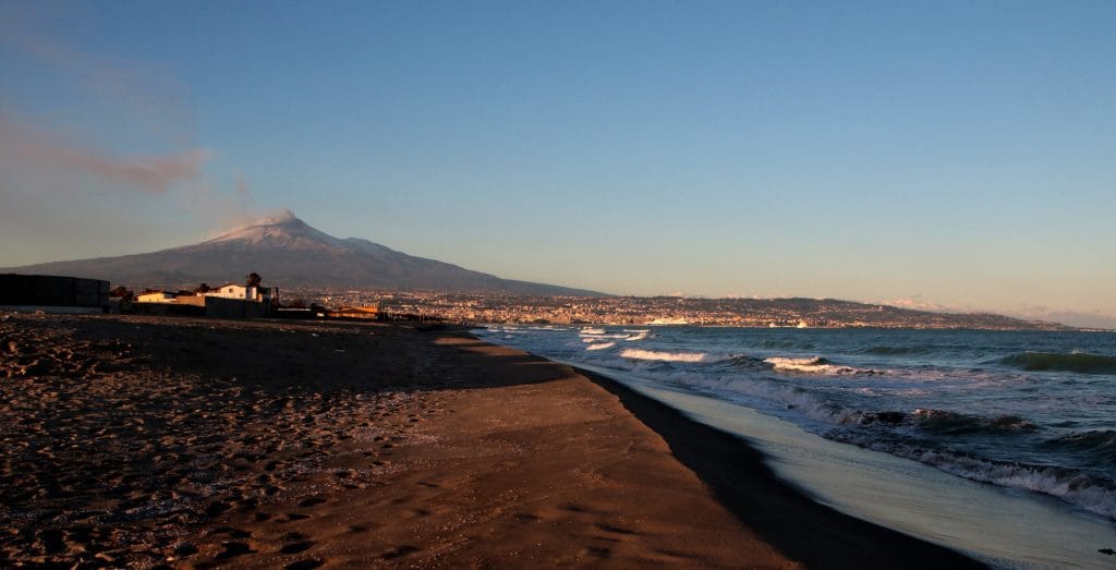 Le 10 spiagge più belle di Catania e dintorni