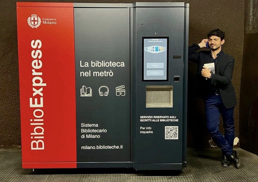 A Milano arriva BiblioExpress, il distributore automatico di libri, ed è subito un successo