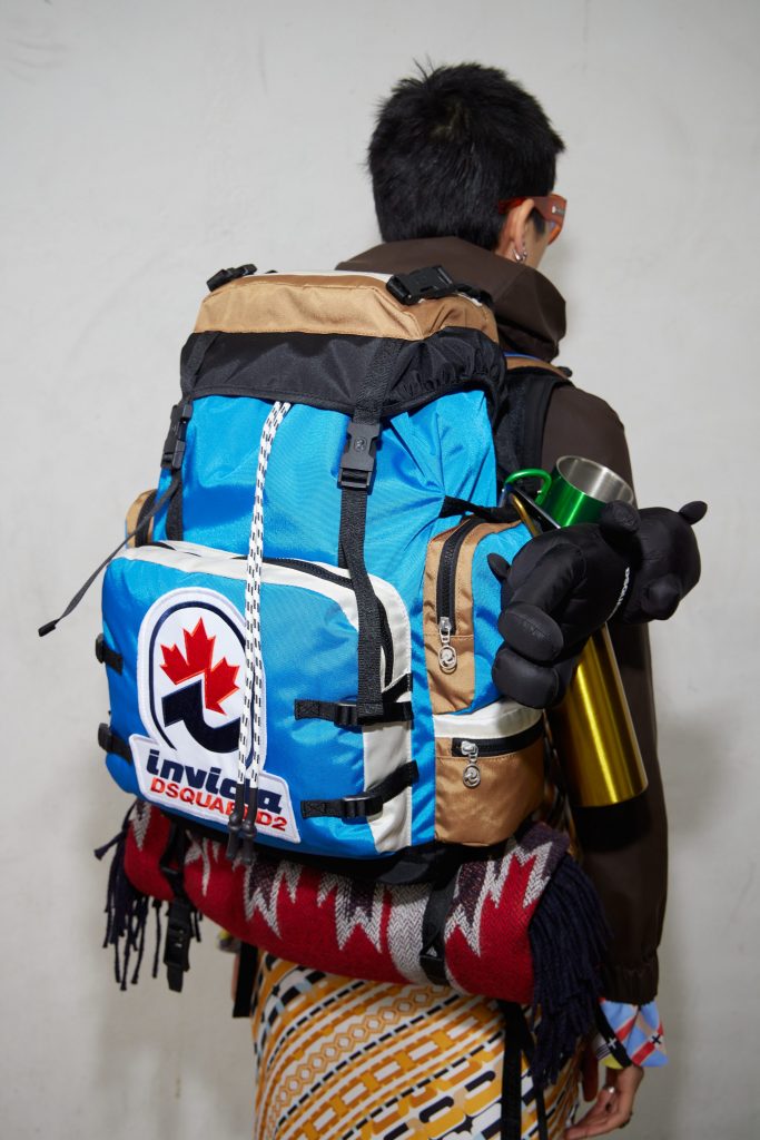 Il ritorno degli zaini Invicta: l'iconico accessorio anni '80 in ...