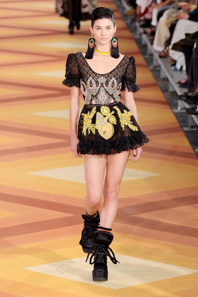 Milano Fashion Week, Etro inizia un nuovo viaggio con Marco De Vincenzo