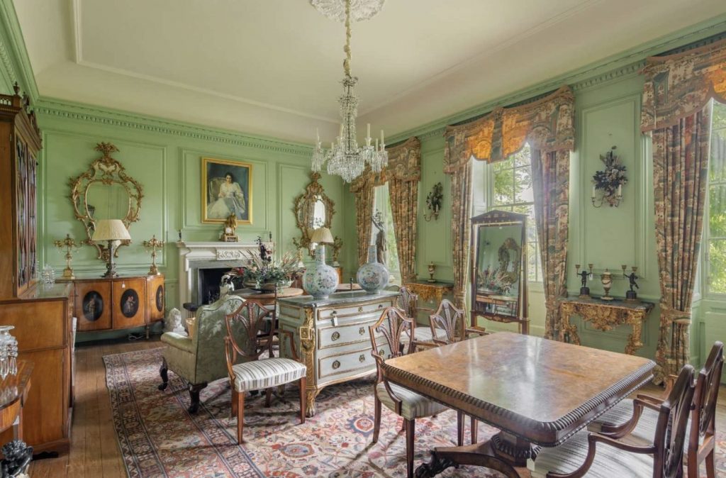 All'asta un maniero della famiglia reale inglese: 5,46 milioni di euro ...