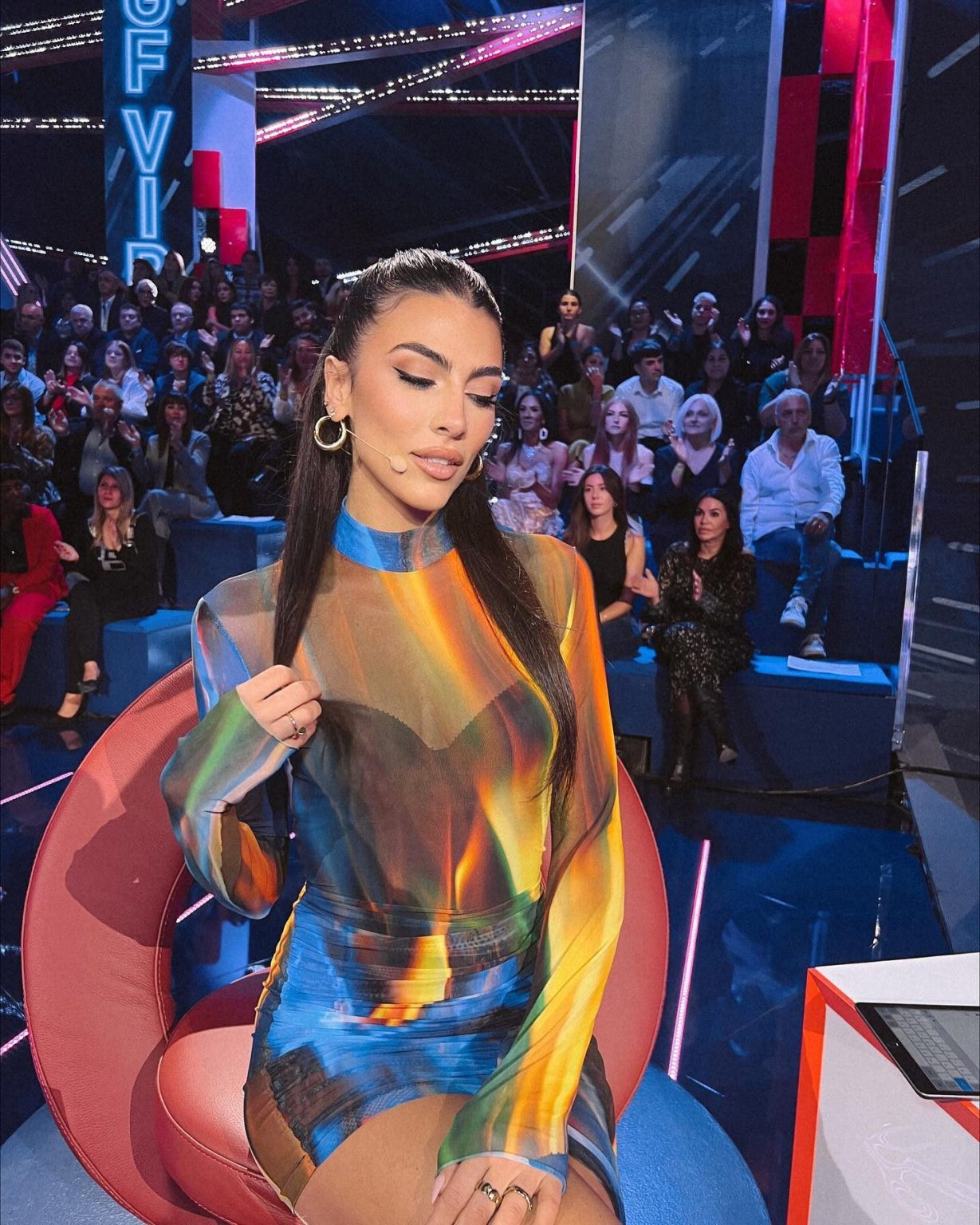 Giulia Salemi con l'abito trasparente 'in fiamme' al GF Vip 7: "Non ...