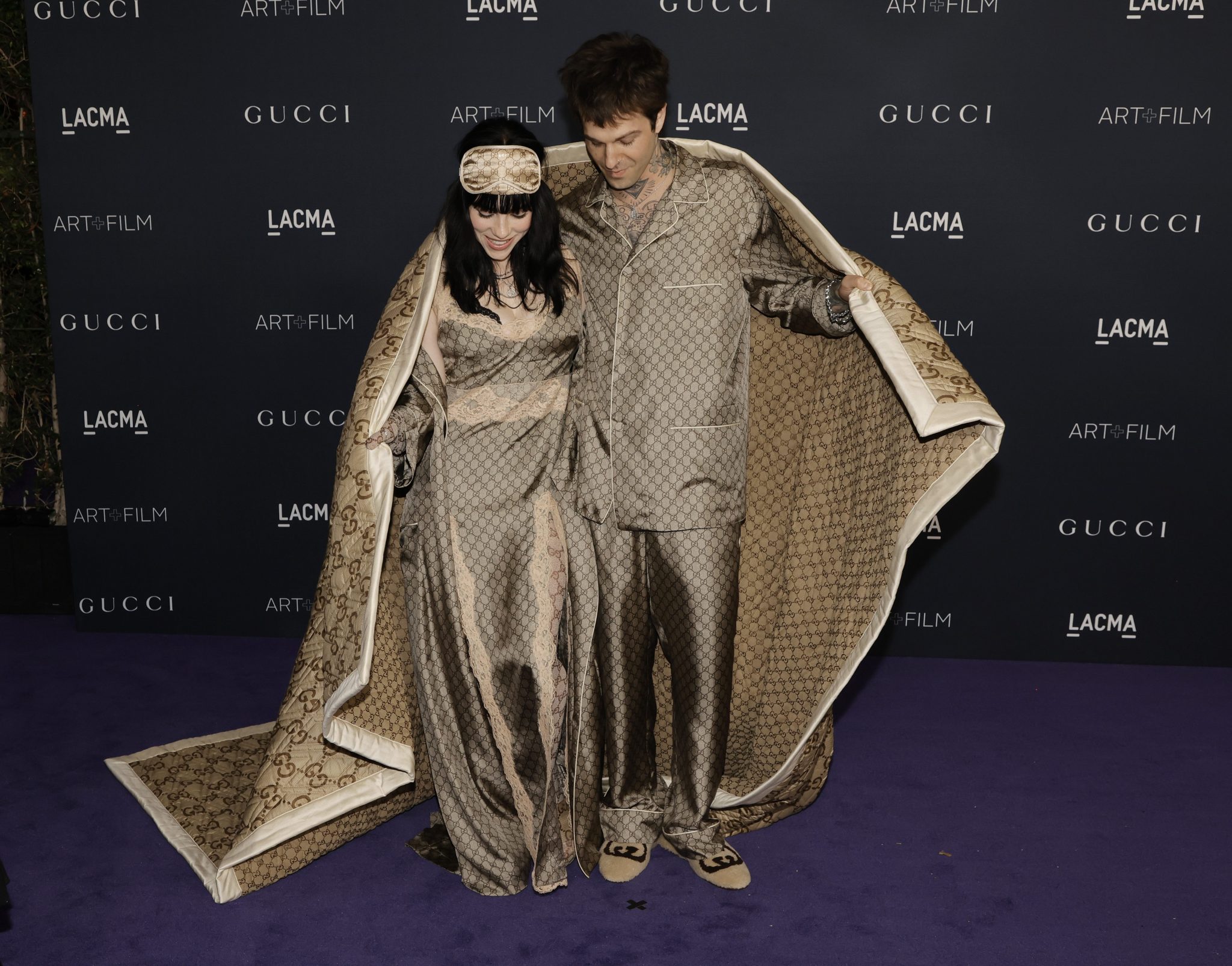 Billie Eilish sul red carpet col fidanzato: il debutto di coppia è in ...