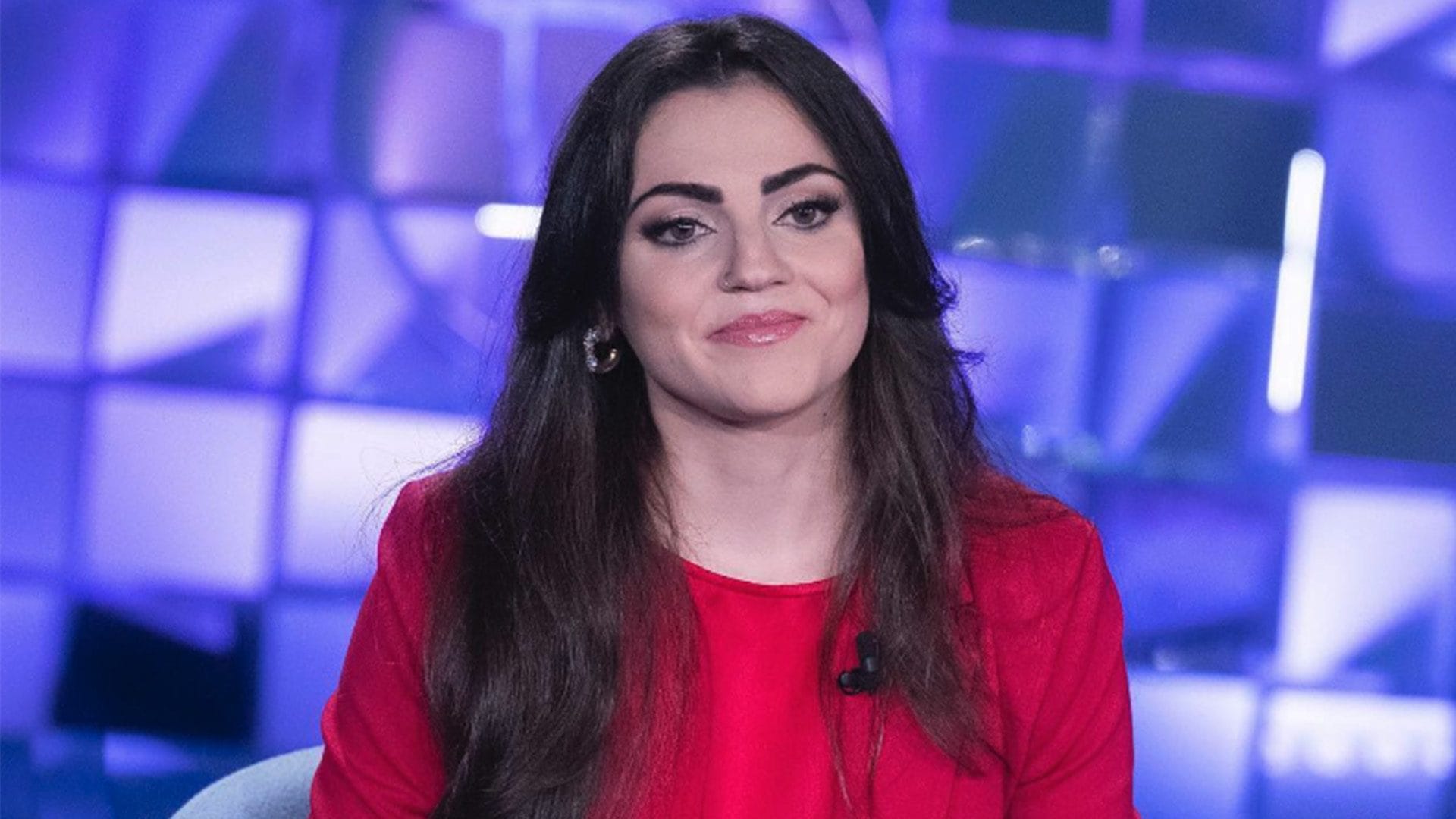 Suor Cristina dal saio al tailleur rosso fuoco: la trasformazione in tv