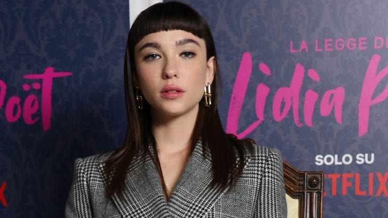 Lidia Poet, i segreti dei costumi di Matilda De Angelis: dagli insetti ...