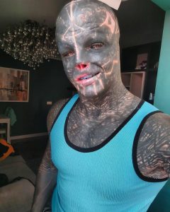 Anthony Loffredo, tatuaggi e operazioni estreme per trasformarsi in un ...