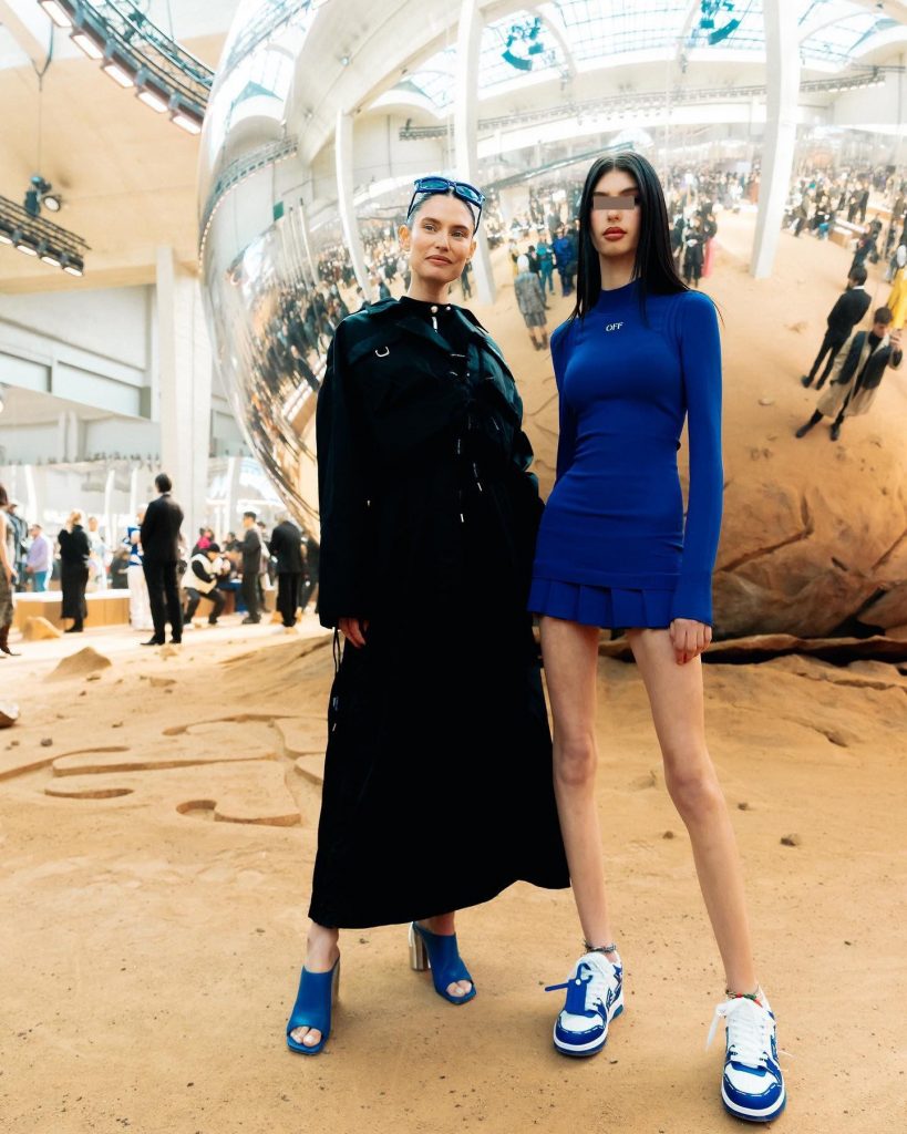 Bianca Balti con Matilde Lucidi alle sfilate di Parigi: mamma e figlia ...