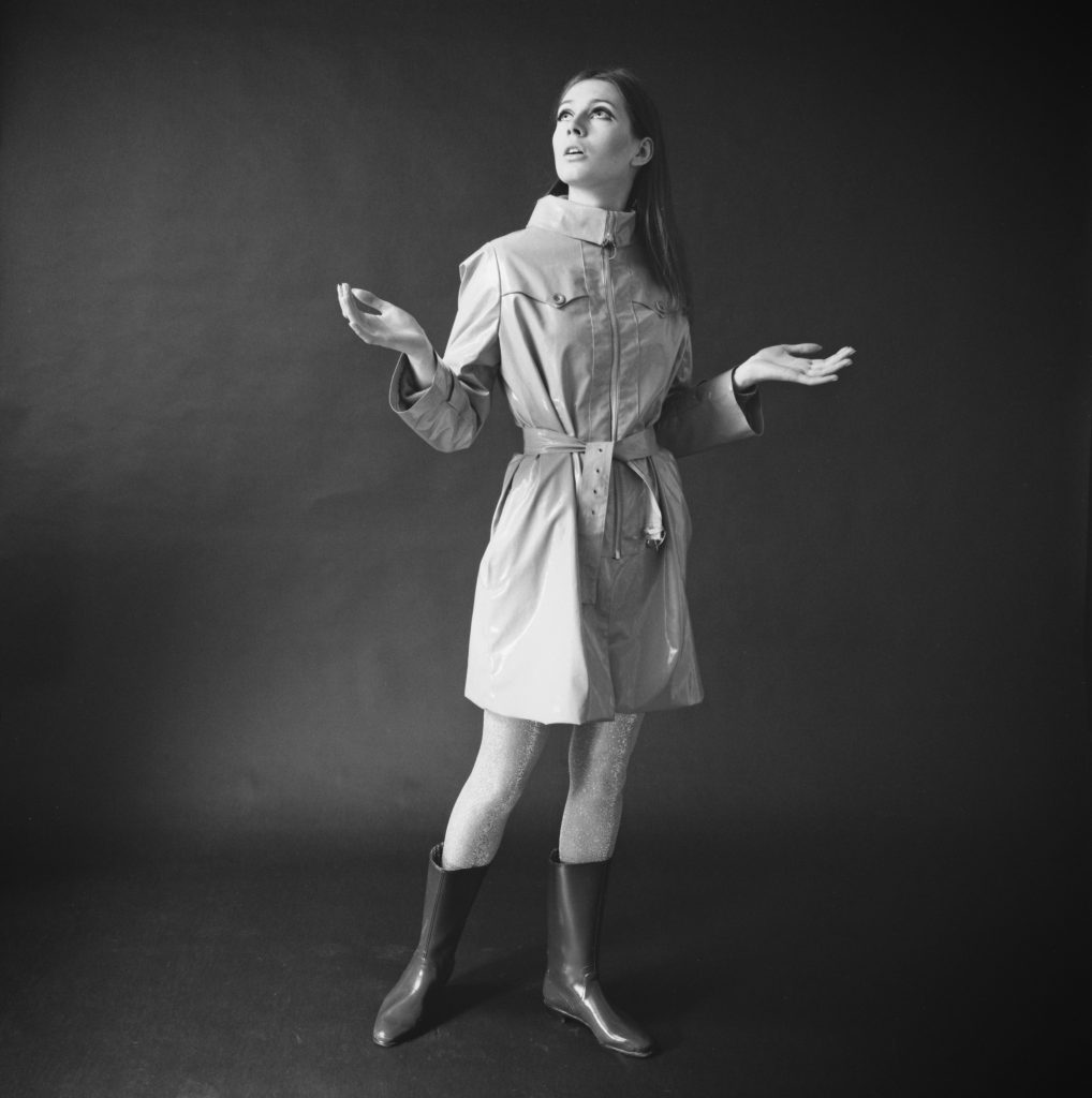 È morta Mary Quant: la stilista che inventò la minigonna aveva 93 anni