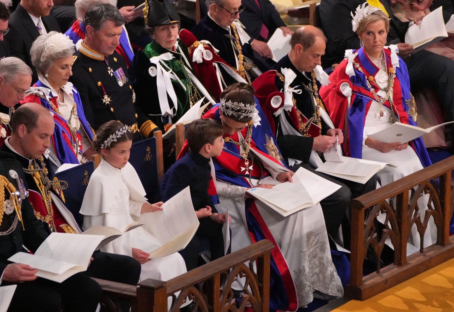 Da Kate Middleton a Sophie di Wessex, perché i reali hanno indossato i ...
