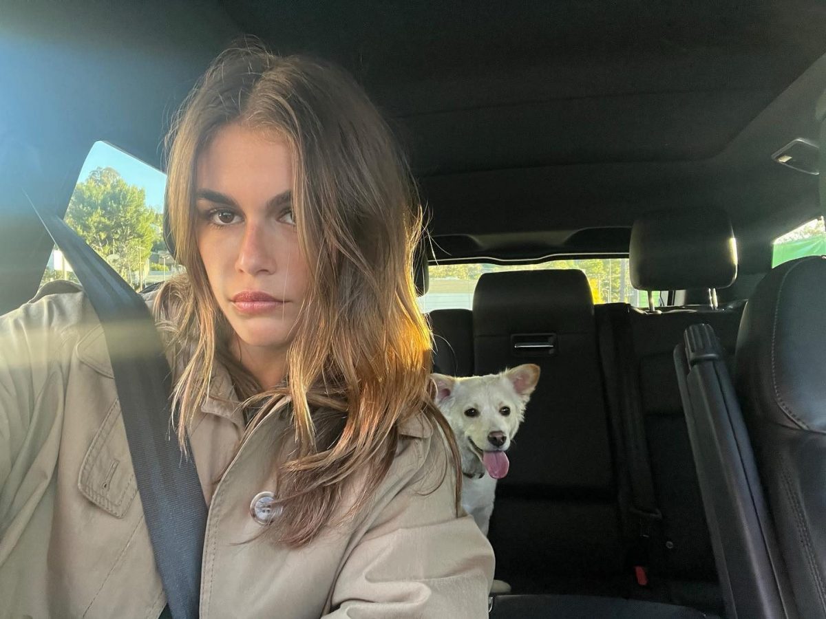 Kaia Gerber cambia look: il biondo caramello è la tendenza capelli per ...
