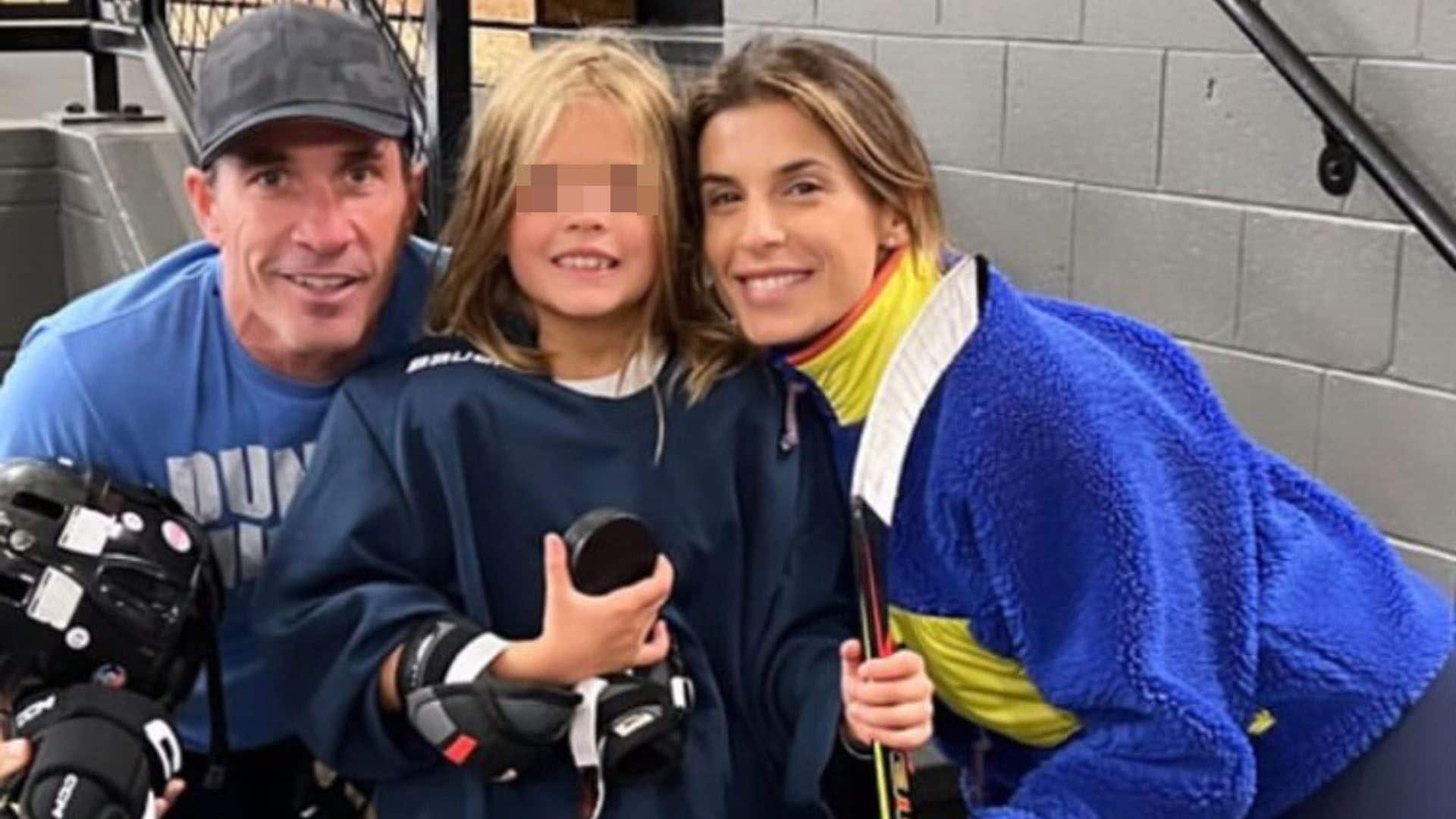 Skyler Eva si dà all'hockey con elmo e pattini: Elisabetta Canalis e ...