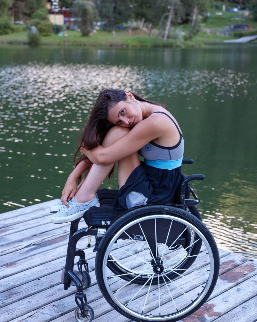 Giulia Lamarca, l’influencer che racconta la moda in carrozzina: "Non essere rappresentati è ...