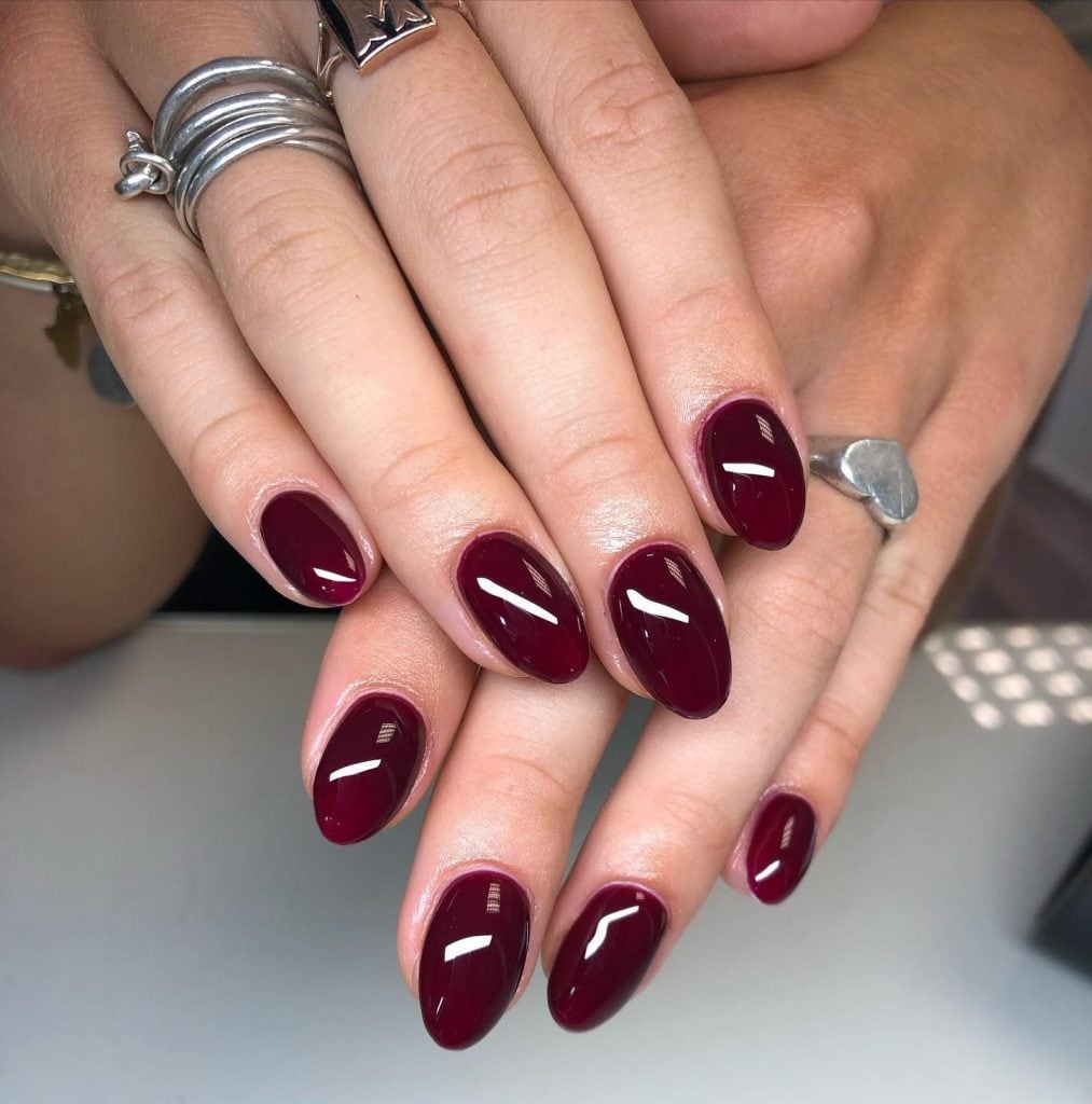 Cherry Mocha nails, le unghie dell’autunno 2023 sono color amarena in ...