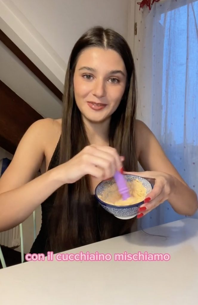Su Tiktok Spopola Un Forno Che Cucina Un Peluche Ecco Il Trucco