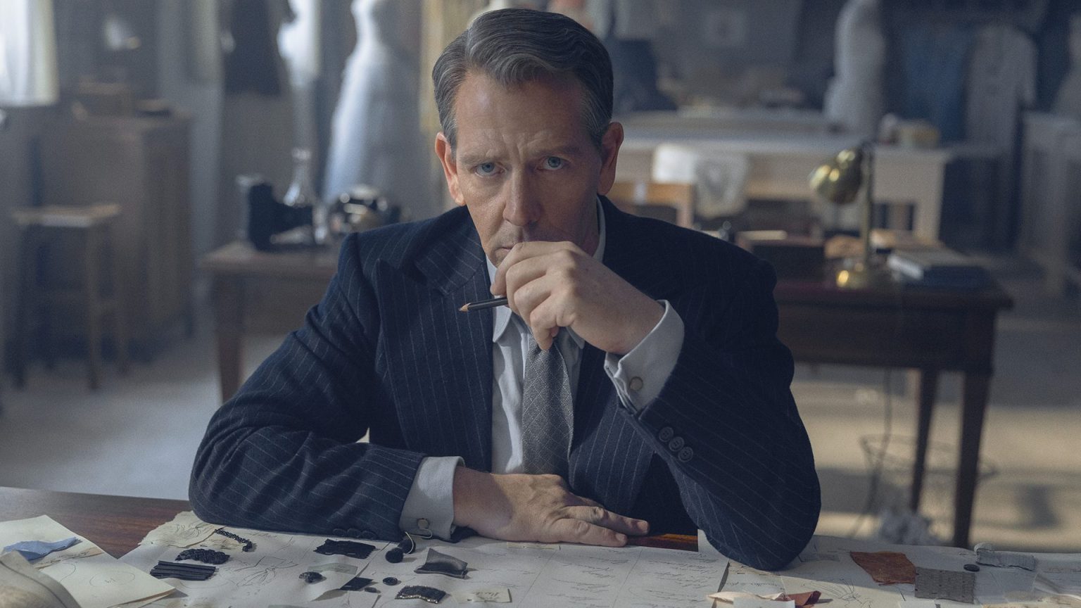 Arriva la serie che racconta la rivalità tra Coco Chanel e Christian ...