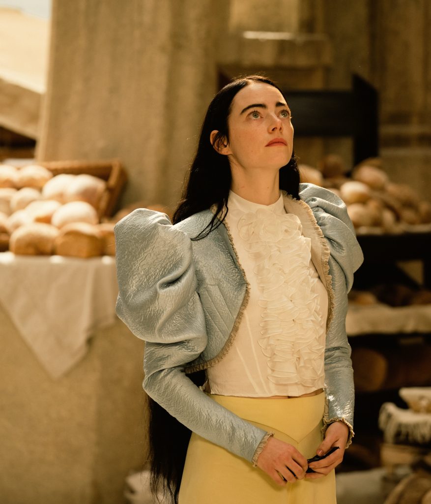 Povere Creature, l’emancipazione delle donne passa attraverso i costumi ...