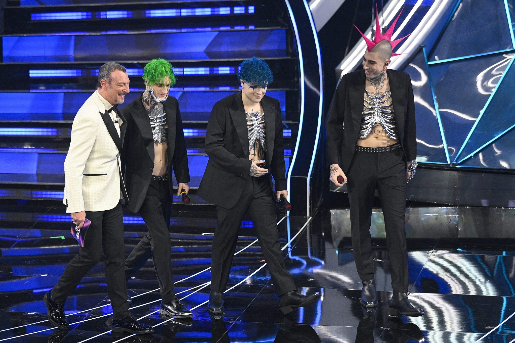 I look della prima serata di Sanremo 2024: pagelle e voti ai vestiti di ...