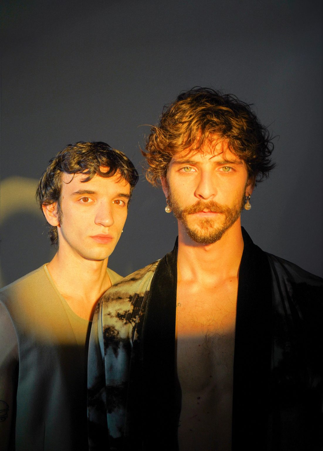 I Santi Francesi a Sanremo 2024: il look nasconde un bonus al Fantasanremo