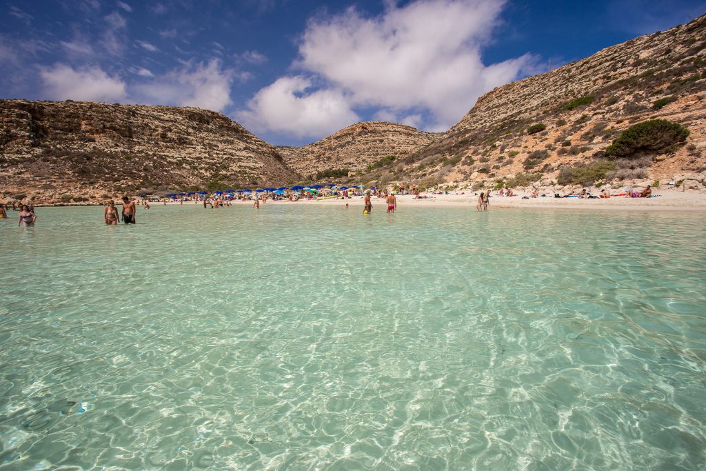 Le 14 spiagge bianche più belle in Italia