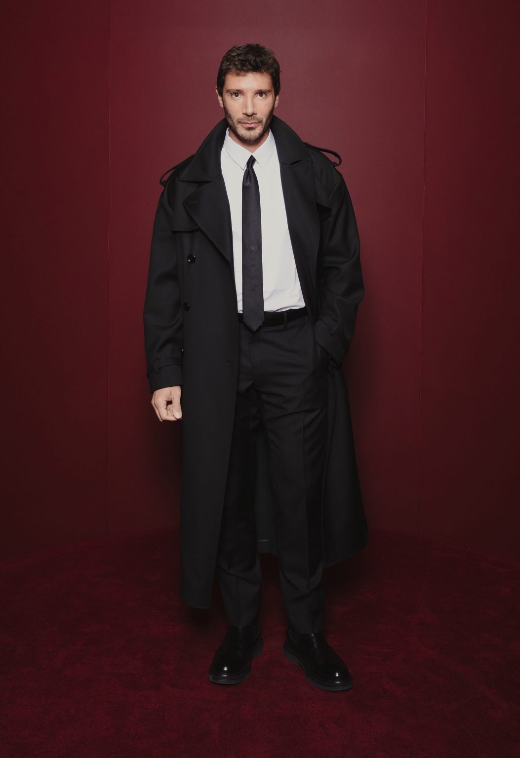 Da Affari Tuoi alle sfilate di Milano: Stefano De Martino lascia i ...