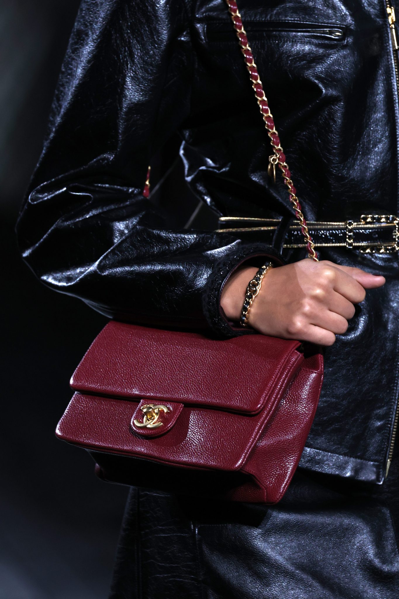 Le borse di tendenza da scegliere durante i saldi invernali (che ...