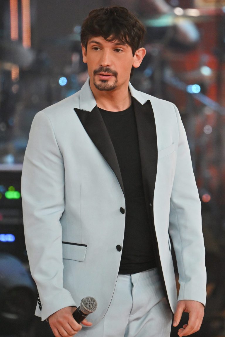 Pierdavide Carone da Amici a Ora o mai più, com'è cambiato il cantante ...