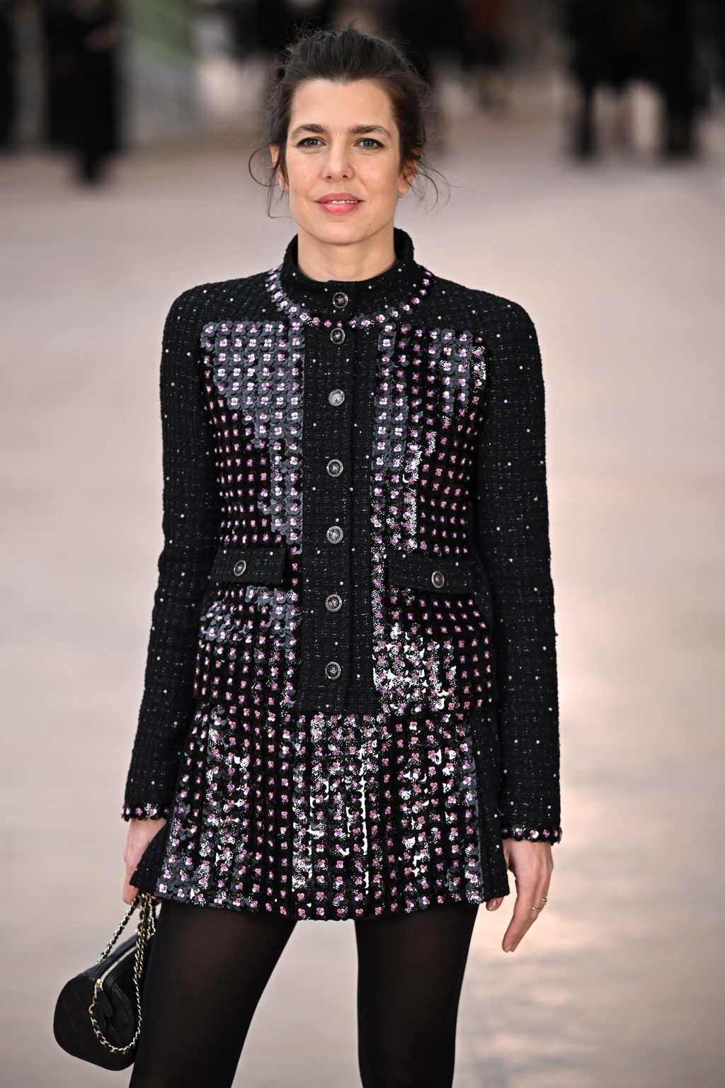 Charlotte Casiraghi alla sfilata di Chanel a Parigi: icona di eleganza ...