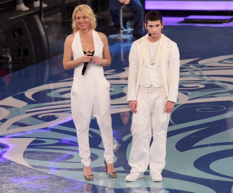 Pierdavide Carone da Amici a Ora o mai più, com'è cambiato il cantante ...