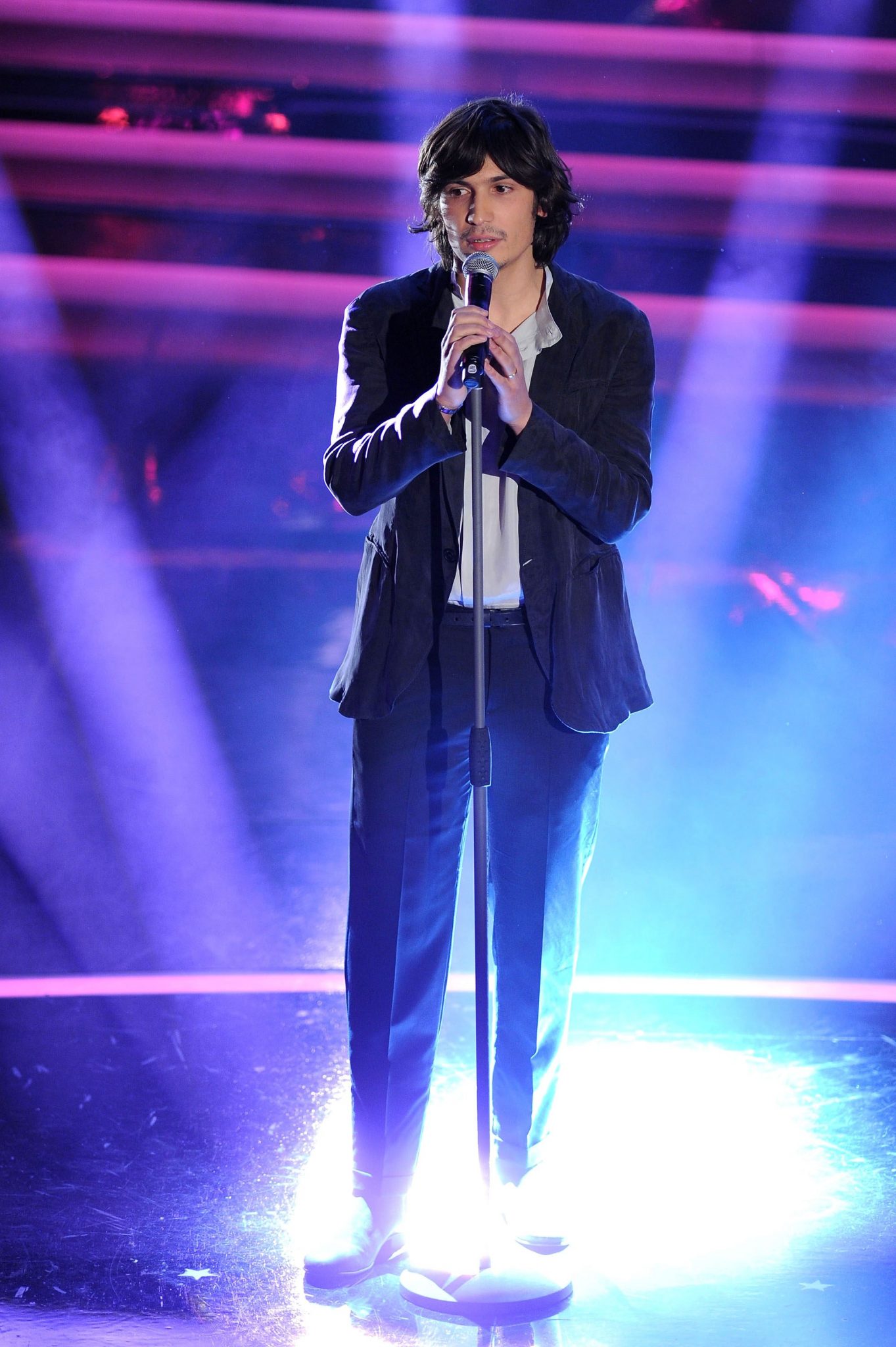Pierdavide Carone da Amici a Ora o mai più, com'è cambiato il cantante ...