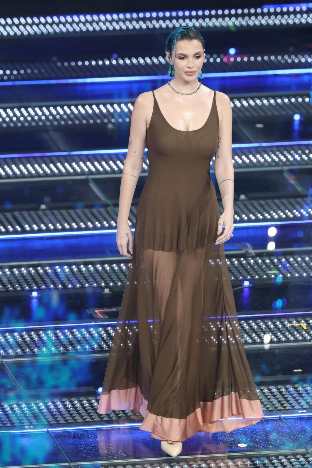 Cosa fa Rose Villain prima di esibirsi: il rito scaramantico della ...