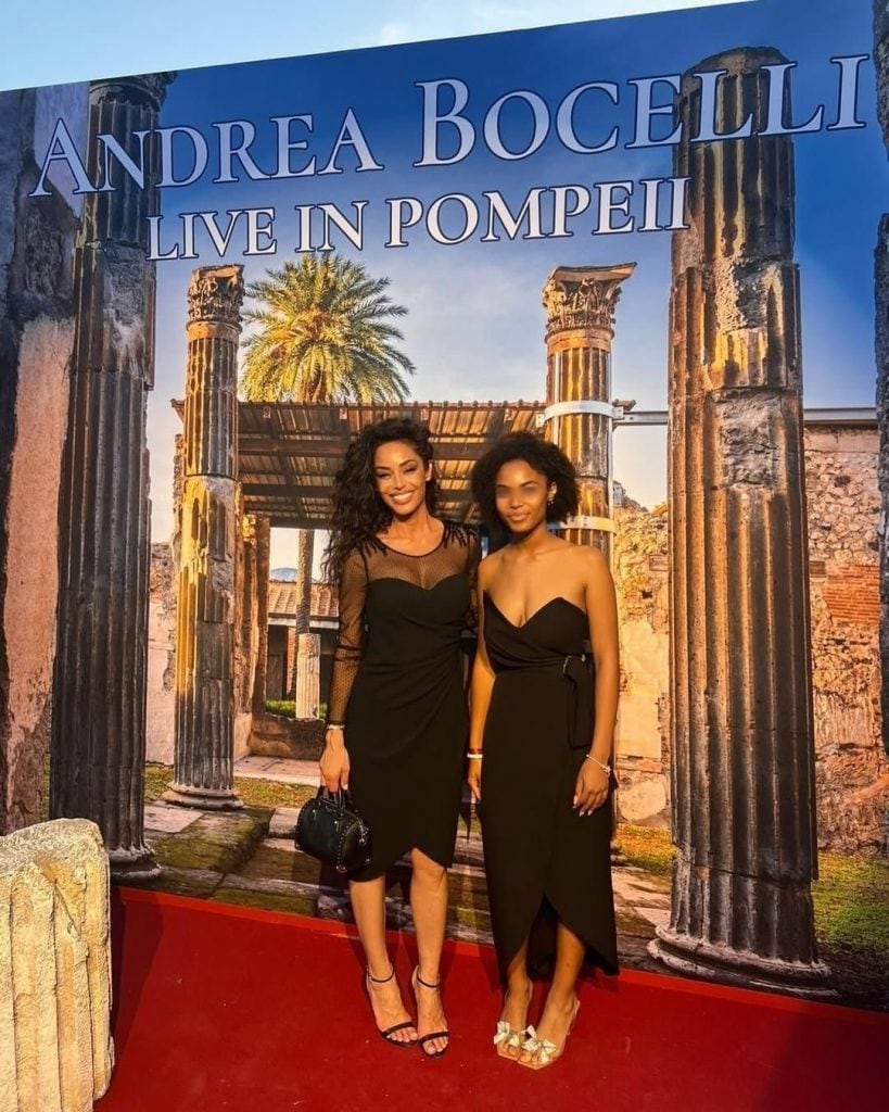 Raffaella Fico e la figlia Pia Balotelli: il look da concerto è ...