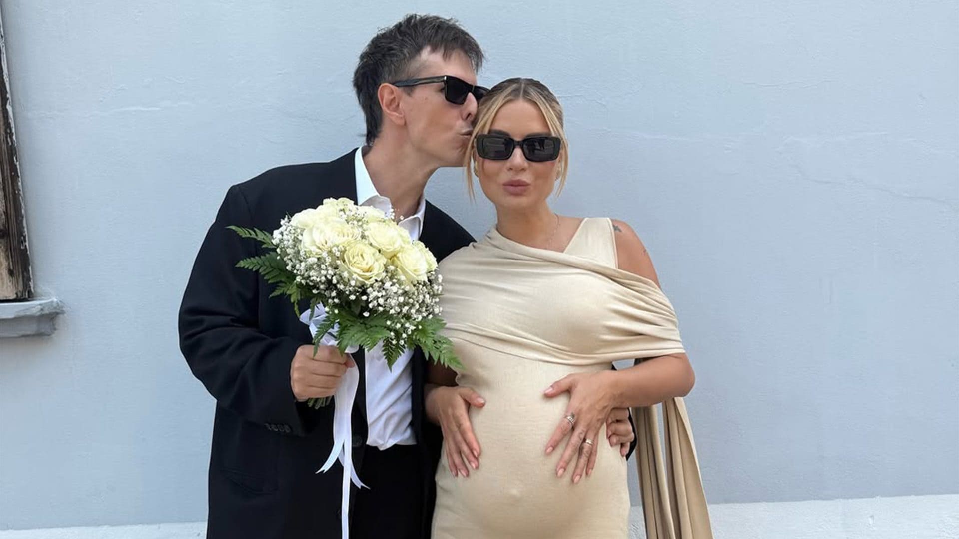 Cosa ha indossato Veronica Ferraro per il matrimonio civile: ha sposato Davide Simonetta in Comune