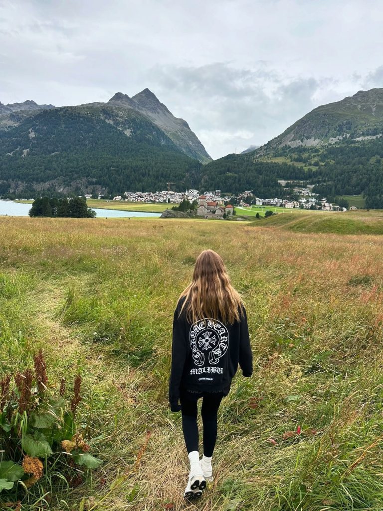 Quanto costa la felpa col ferro di cavallo di Chiara Ferragni