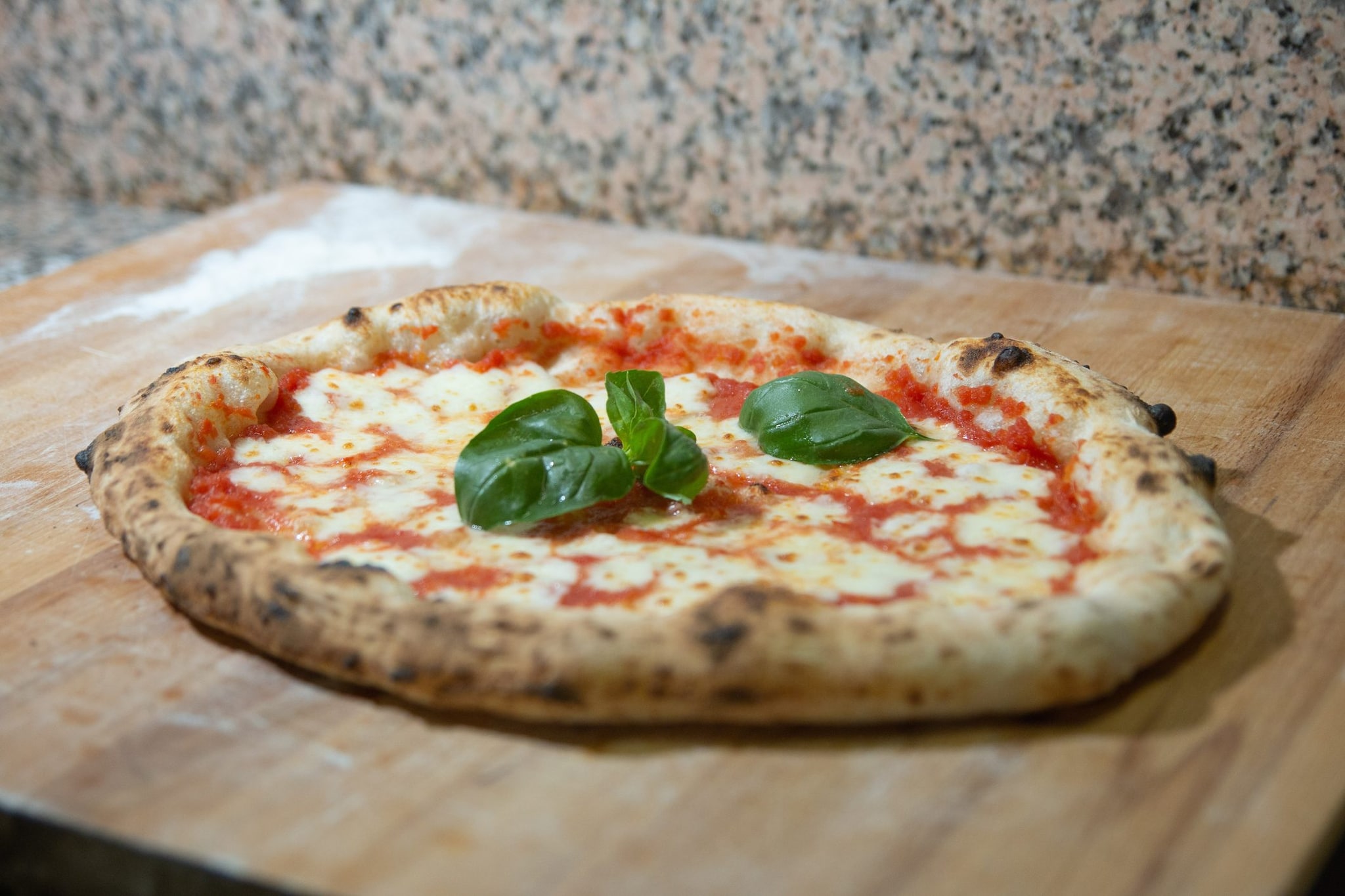 Dove mangiare la pizza più buona di Napoli: la classifica di un famoso ...