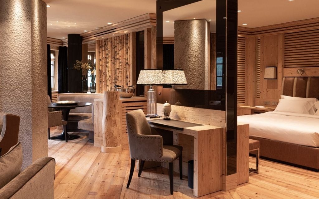 Ilary Blasi sulle Dolomiti: per la vacanza di Capodanno sceglie la ...