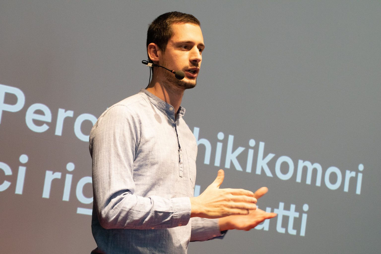 Come funziona la testa di un Incel, lo psicologo Crepaldi: "Ci sono dei ...