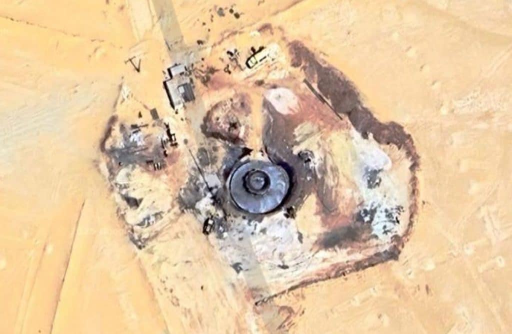 Il “disco volante” su Google Maps infiamma il web: c’è chi parla di un Ufo caduto nel deserto ...