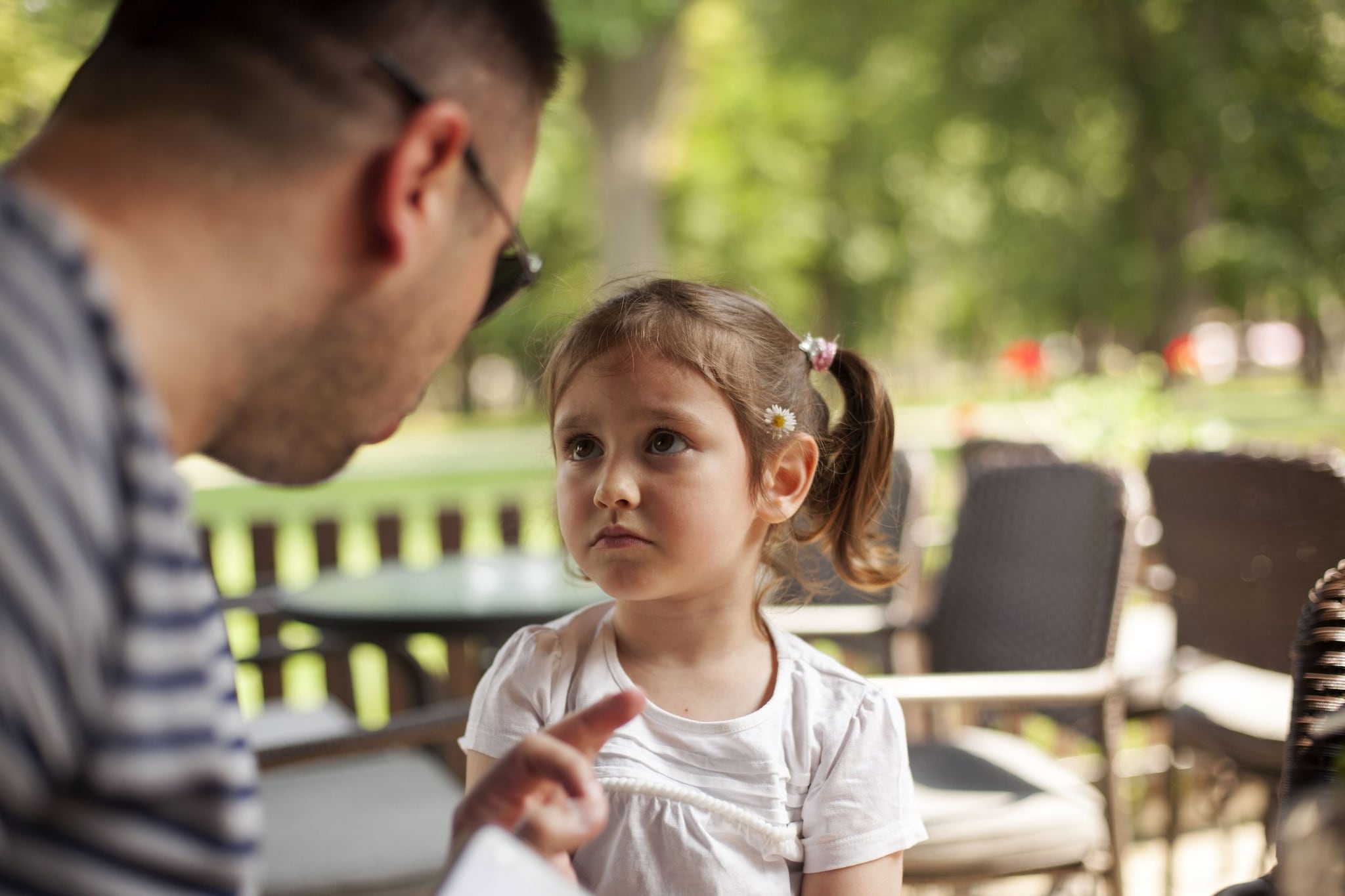 Se dici queste frasi tossiche ai tuoi figli, forse dovresti smetterla ...