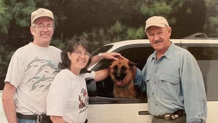 Gene Hackman e l'amore per i randagi: aveva adottato un cane su un set