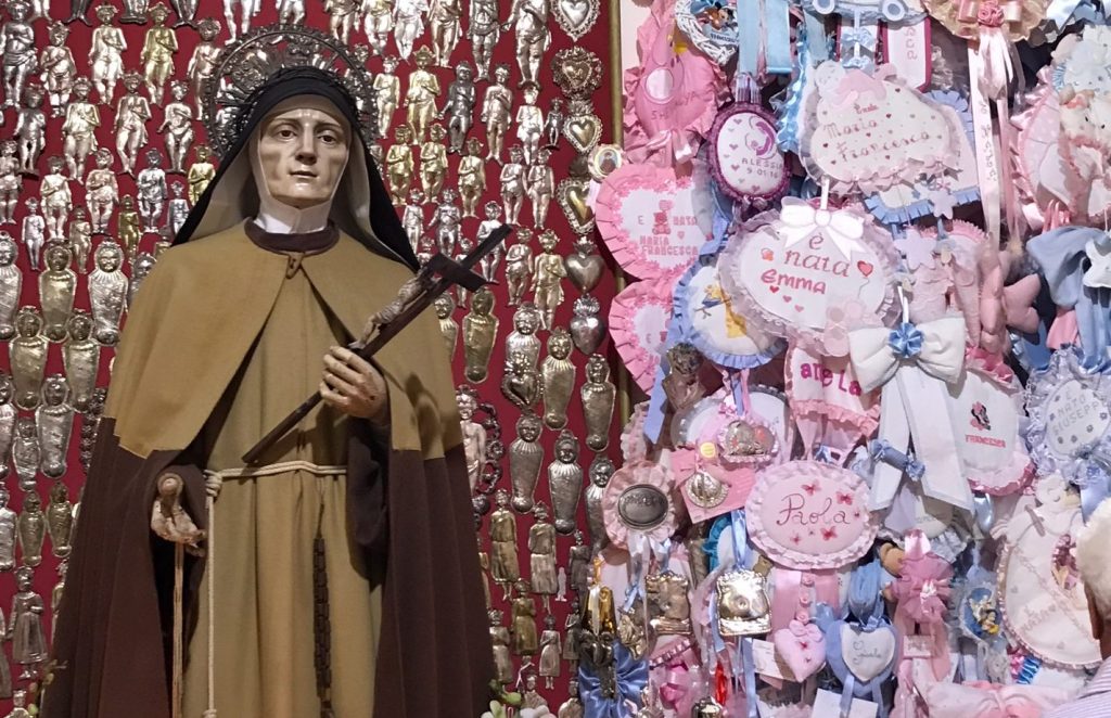 Santa Maria Francesca delle Cinque Piaghe e la sedia della fertilità ai ...