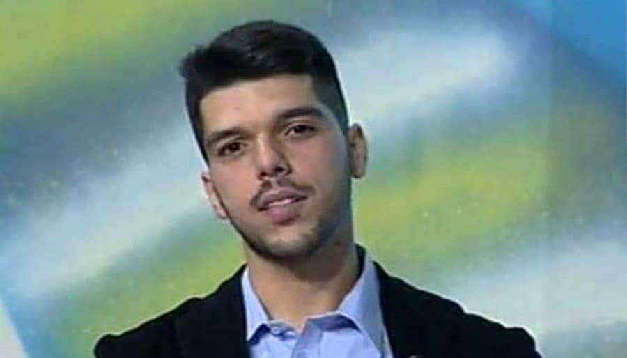 Addio a Luca Alvieri, "voce" del Portici 1906. Striscione allo stadio ...