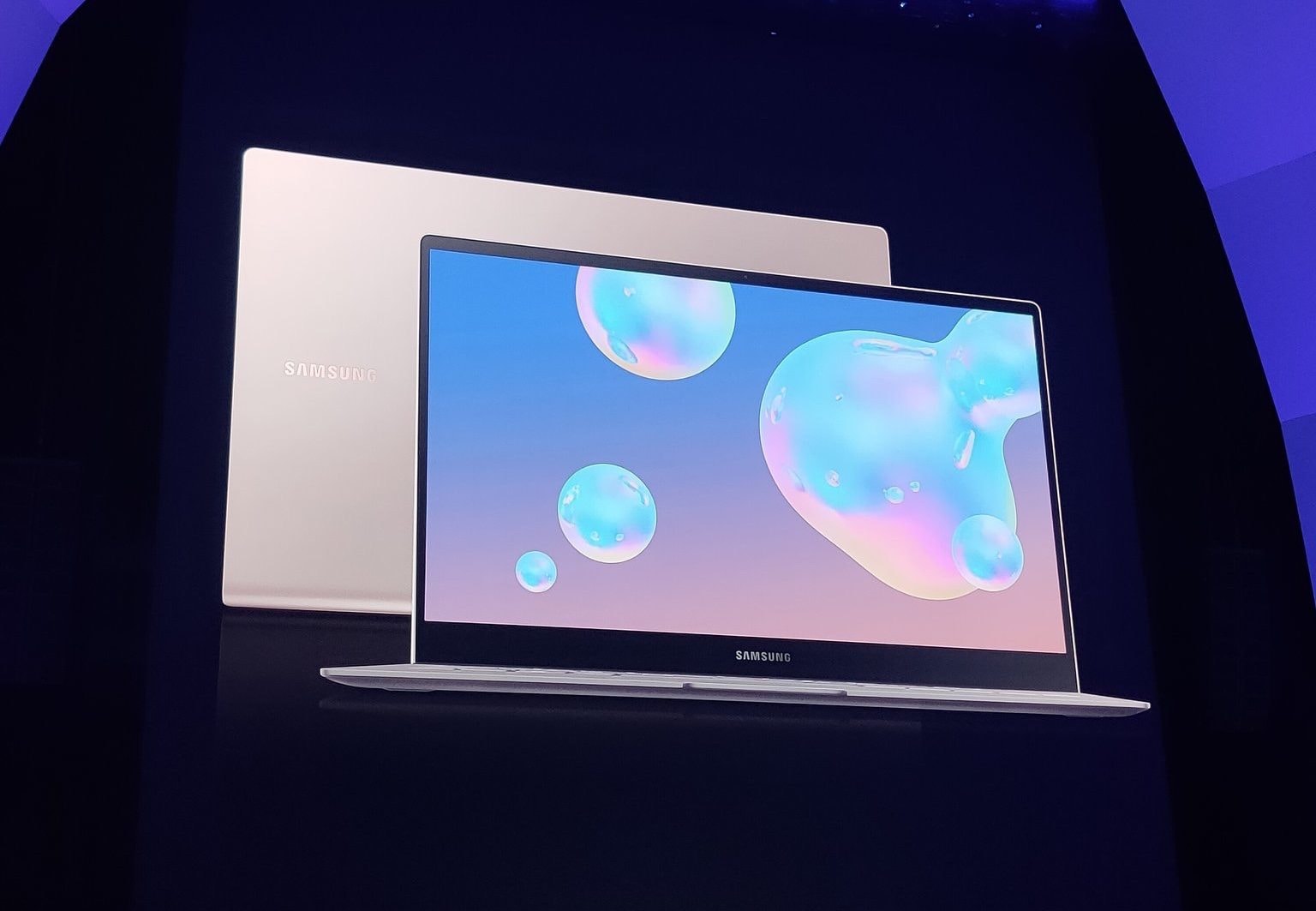 Ecco il Samsung Galaxy Book S, il PC Windows che con il cuore da smartphone
