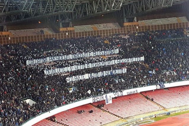 Striscioni ultrà al San Paolo: Donate l'1% ai terremotati
