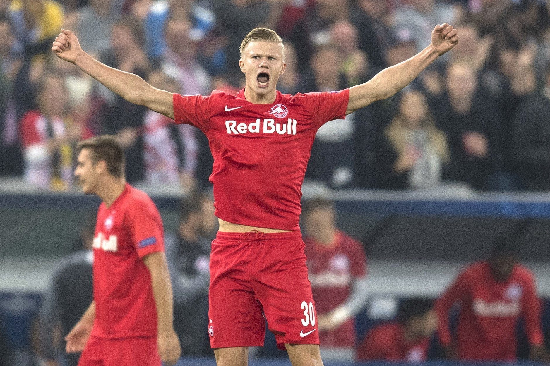 Chi è Haland, 19 anni e tripletta da record all'esordio in Champions League